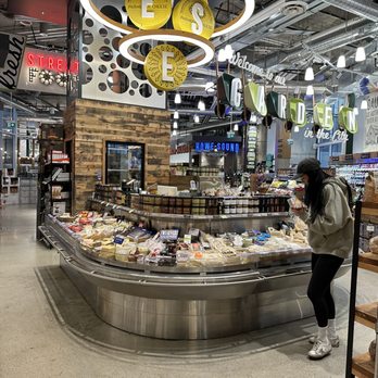 FRESH ST. MARKET - Updated December 2025 - 119 Photos & 29 Reviews ...