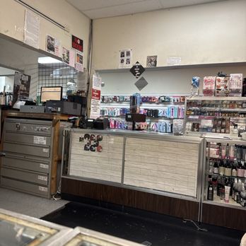 L’AMOUR SHOPPE - Updated April 2025 - 193 Photos & 196 Reviews - 22553 ...