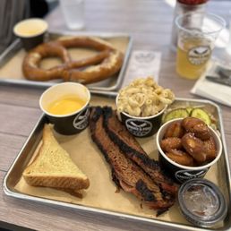 SMOKE & FIRE SOCIAL EATERY - Updated May 2025 - 5611 Photos & 2734 ...