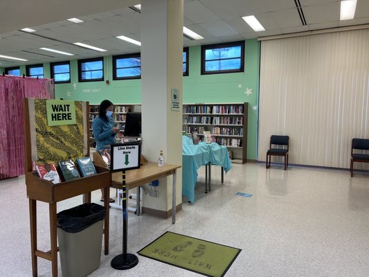 KAIMUKĪ PUBLIC LIBRARY - Updated December 2025 - 123 Photos & 58 ...