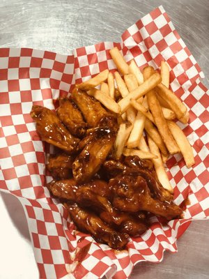 BUFFALO BELL - 23 Photos & 31 Reviews - Chicken Wings - 4800 Estes Pkwy ...