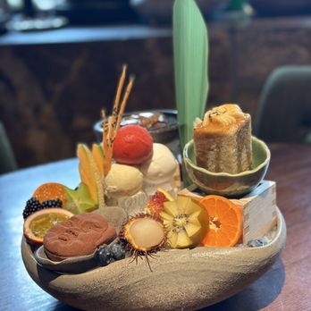 ZUMA - Updated June 2025 - 1462 Photos & 380 Reviews - 1 Dalton St ...