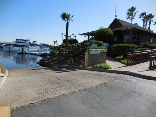 OX BOW MARINA - Updated December 2025 - 27 Photos & 16 Reviews - 100 ...