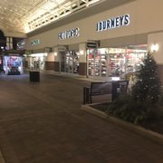 TWIN CITIES PREMIUM OUTLETS - 139 Photos & 88 Reviews - 3965 Eagan ...