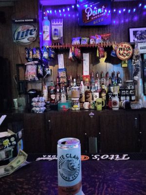 ELBOW ROOM BAR - Updated January 2026 - 17 Photos & 17 Reviews - 1321 ...
