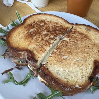 CHOMP - Updated August 2025 - 297 Photos & 346 Reviews - 200 S Main St ...