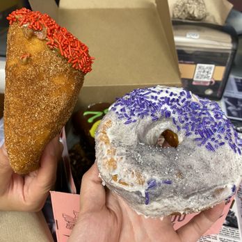 VOODOO DOUGHNUT - Updated April 2025 - 85 Photos & 45 Reviews - 3210 ...