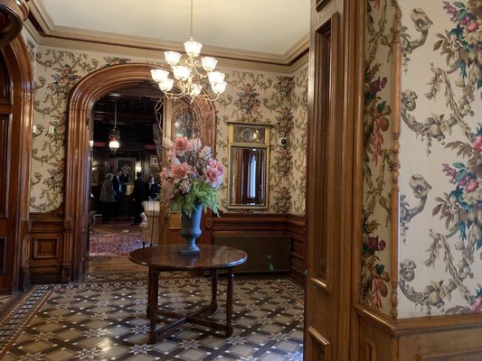 WISCONSIN CLUB - 133 Photos & 23 Reviews - 900 W Wisconsin Ave ...