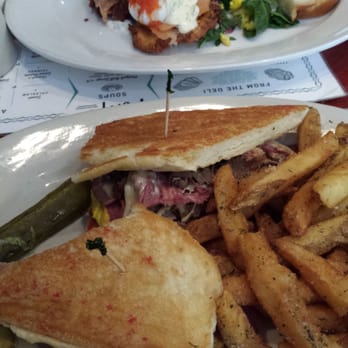 PERLY’S - Updated April 2025 - 2272 Photos & 1586 Reviews - 111 E Grace ...