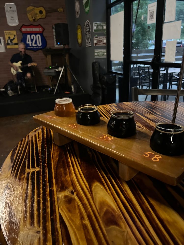 THE BEER HOG - 99 Photos & 28 Reviews - 2408 Pelham Pkwy, Pelham ...