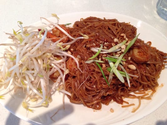 MAGIC THAILAND RESTAURANT - Updated October 2024 - 35 Photos & 21 ...