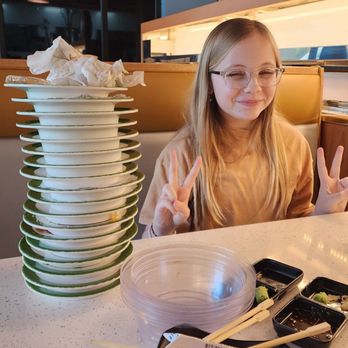 AKARII REVOLVING SUSHI - Updated January 2026 - 84 Photos & 97 Reviews ...