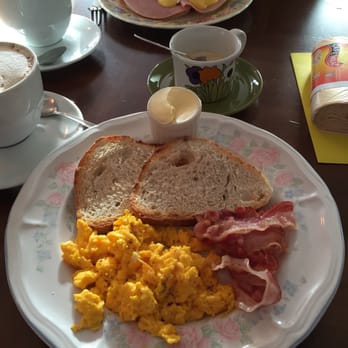 ZIPPOLA - Updated July 2025 - 20 Photos - 93 Lancaster Road, Enfield ...