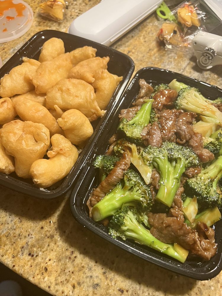 CHINATOWN - 38 Photos & 31 Reviews - 250 Albany Tpke, Canton ...