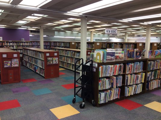 MORTON GROVE PUBLIC LIBRARY - Updated January 2025 - 32 Photos & 13 ...
