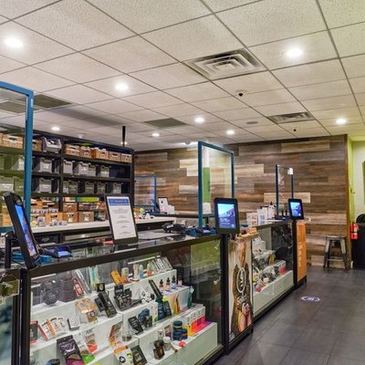 CURALEAF - Updated December 2025 - 61 Photos & 141 Reviews - 1040 E ...