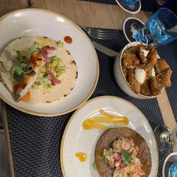 167 RAW OYSTER BAR - CHARLESTON - Updated July 2025 - 4068 Photos ...