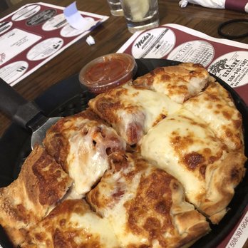 BRIGGS CORNER PIZZERIA - Updated December 2024 - 122 Photos & 263 ...