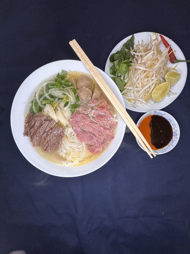 PHO 96 - Updated June 2025 - 18 Photos & 12 Reviews - 96 Washington St ...