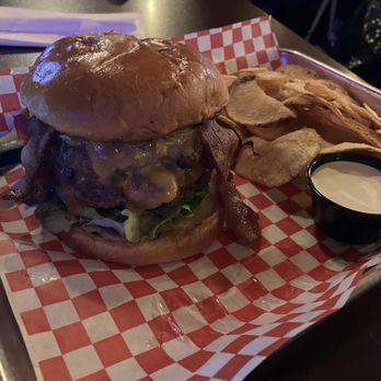 THE PIKEY - Updated April 2025 - 90 Photos & 169 Reviews - 610 Main St ...