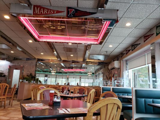 ROSCOE DINER - Updated December 2025 - 186 Photos & 298 Reviews - 1908 ...