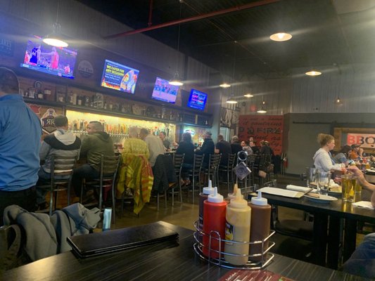 FOOD & FIRE BBQ-TAPHOUSE - 143 Photos & 141 Reviews - 7041 Shoppes Blvd ...