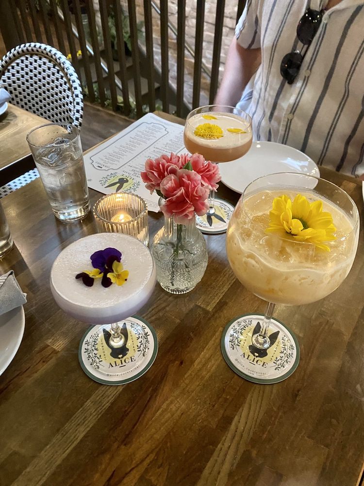 ALICE COMFORT COCKTAIL - 50 Photos & 16 Reviews - 724 King St ...