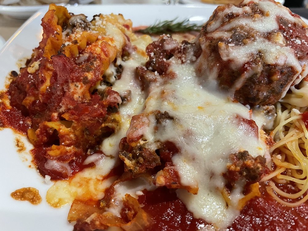 ROSELLI’S ON 10TH - Updated August 2025 - 22 Photos & 38 Reviews - 211 10th St, North Wilkesboro ...