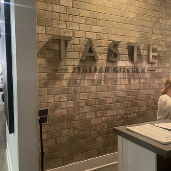 TASTE ITALIAN KITCHEN - Updated December 2025 - 116 Photos & 110 ...