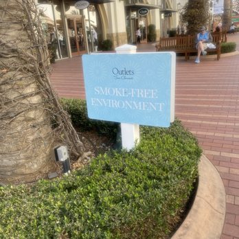OUTLETS AT SAN CLEMENTE - Updated November 2025 - 869 Photos & 498 ...
