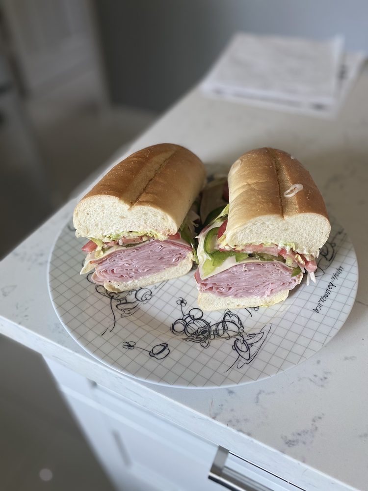 BIG FOOT GYRO & SUBS - Updated March 2025 - 77 Photos & 134 Reviews ...