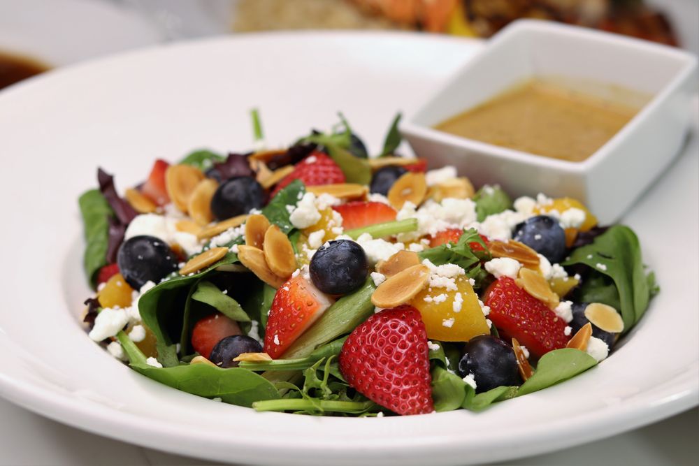 WALT’S AMERICAN GRILLE & BAR - Updated July 2024 - 211 Photos & 209 ...