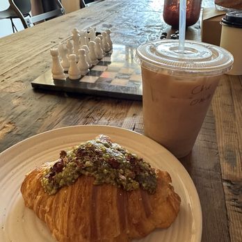 B-SIDE COFFEE - Updated October 2025 - 73 Photos & 29 Reviews - 2105 S ...