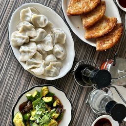 MEET DUMPLING - Updated May 2024 - 124 Photos & 100 Reviews - 2907 ...