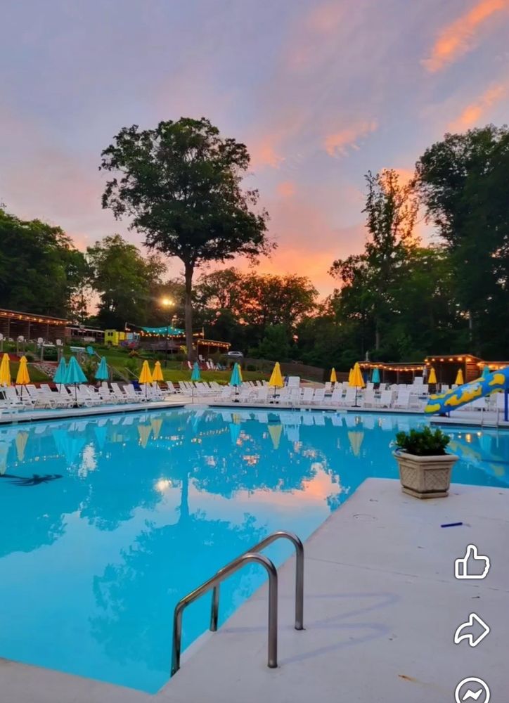 SPLASH SURF CLUB - Updated December 2025 - 2705 Sunset Blvd, Broomall ...