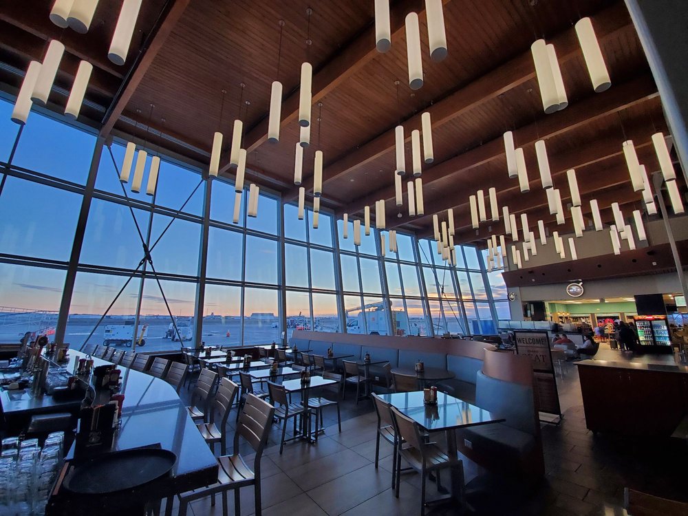 TRI-CITIES AIRPORT - PSC - 57 Photos & 94 Reviews - 3601 N 20th Ave ...