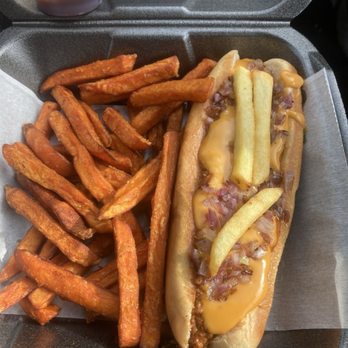THE ORIGINAL HOT DOG FACTORY - Updated May 2026 - 26 Photos & 20 ...
