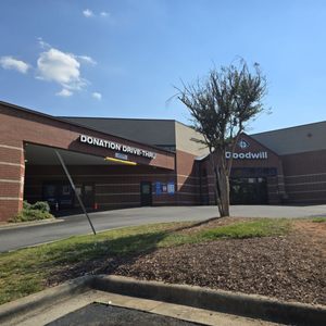 GOODWILL - CONCORD - Updated June 2025 - 20 Photos & 16 Reviews - 5511 ...