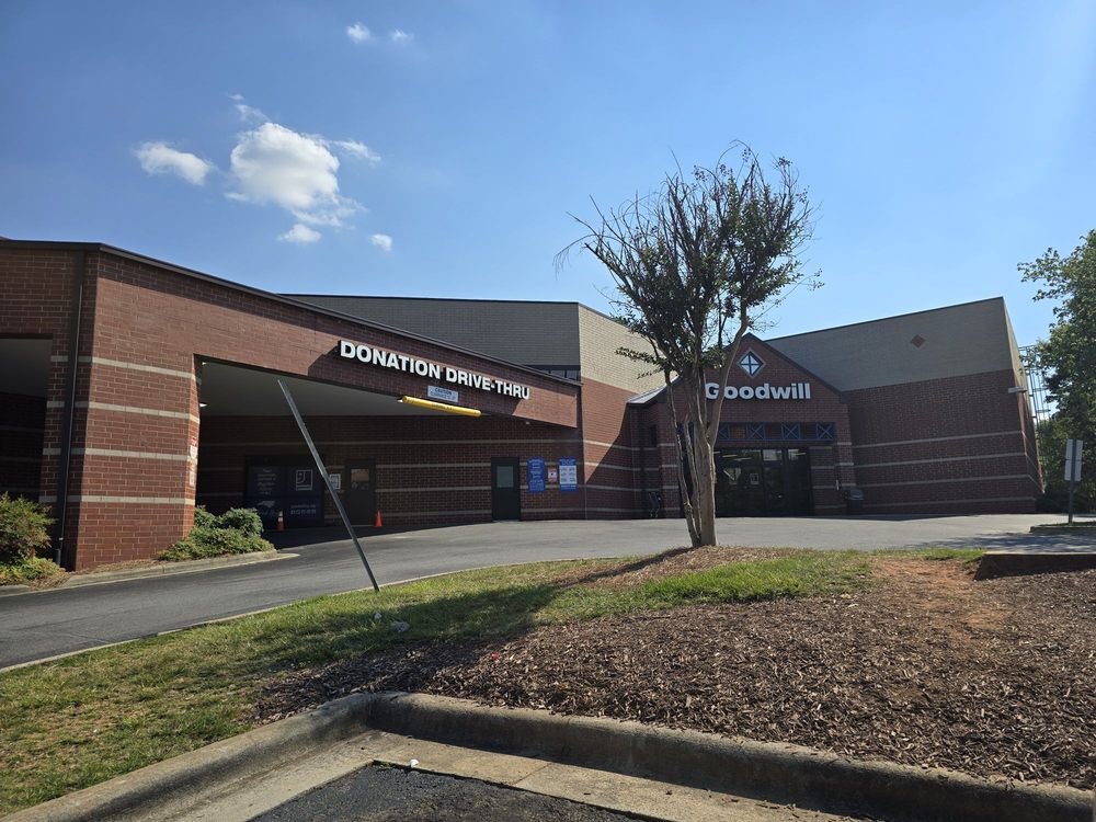 GOODWILL - CORNELIUS - Updated December 2025 - 34 Photos & 27 Reviews ...