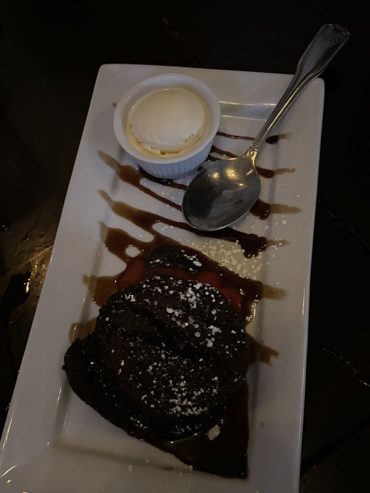 RYAN MAGUIRE’S BAR & RESTAURANT - Updated July 2024 - 142 Photos & 196 Reviews - 28 Cliff St ...