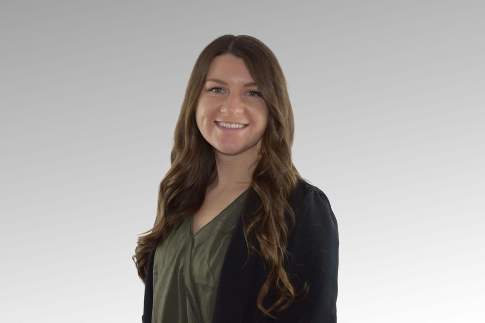 DANIELLE BAKER - RE/MAX - Updated February 2025 - Contact Agent - 128 S ...