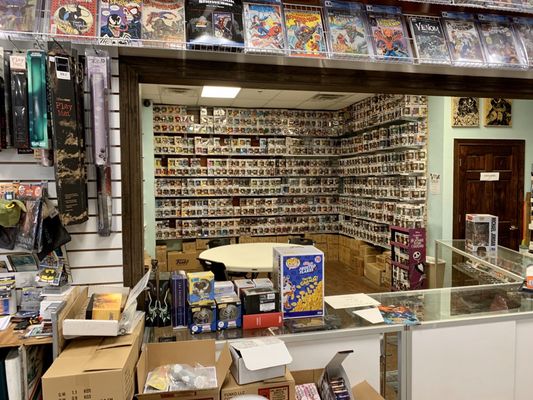 CARDS & COMIC CONNECTION - 21 Photos & 22 Reviews - Toy Stores - 1717 N ...