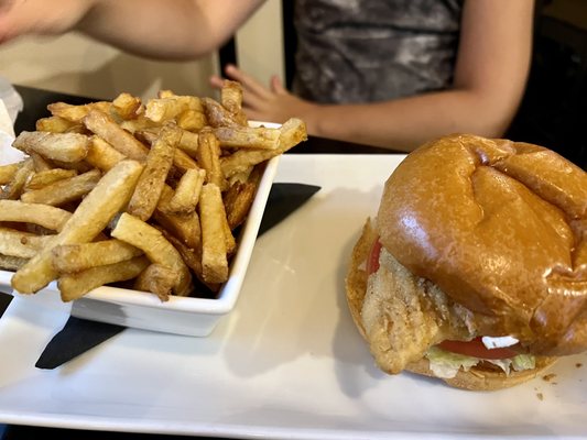 519 TABLE AND POUR - Updated December 2025 - 38 Photos & 14 Reviews ...