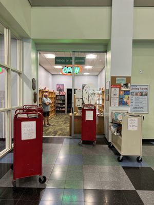 NORTHWEST REGIONAL LIBRARY - Updated August 2025 - 104 Photos & 28 ...