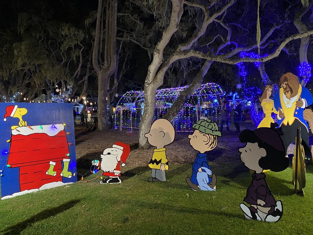 CANDY CANE LANE - 140 Photos & 57 Reviews - Pacific Grove, California ...
