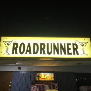 ROADRUNNER LOUNGE - 25 Photos & 33 Reviews - 3219 N Hayden Rd ...