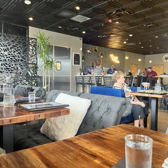 QUENCH TAPS AND TAPAS - Updated August 2024 - 188 Photos & 134 Reviews ...