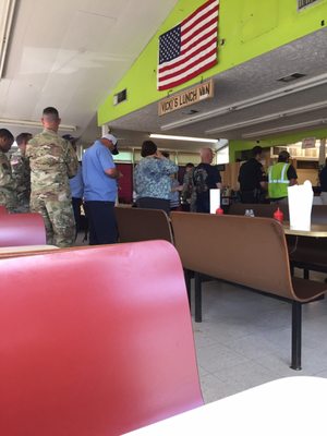 VICKI’S LUNCH VAN - 67 Photos & 72 Reviews - American (New) - 2520 ...