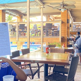 IGGIES OASIS RESTAURANT - Updated January 2025 - 193 Photos & 179 ...