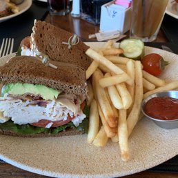 TRUMP NATIONAL GOLF CLUB RESTAURANT - Updated July 2024 - 779 Photos ...